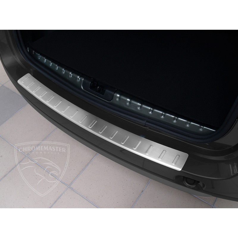 Rear bumper trim with bend (brushed steel) for Dacia DUSTER | Chromemaster